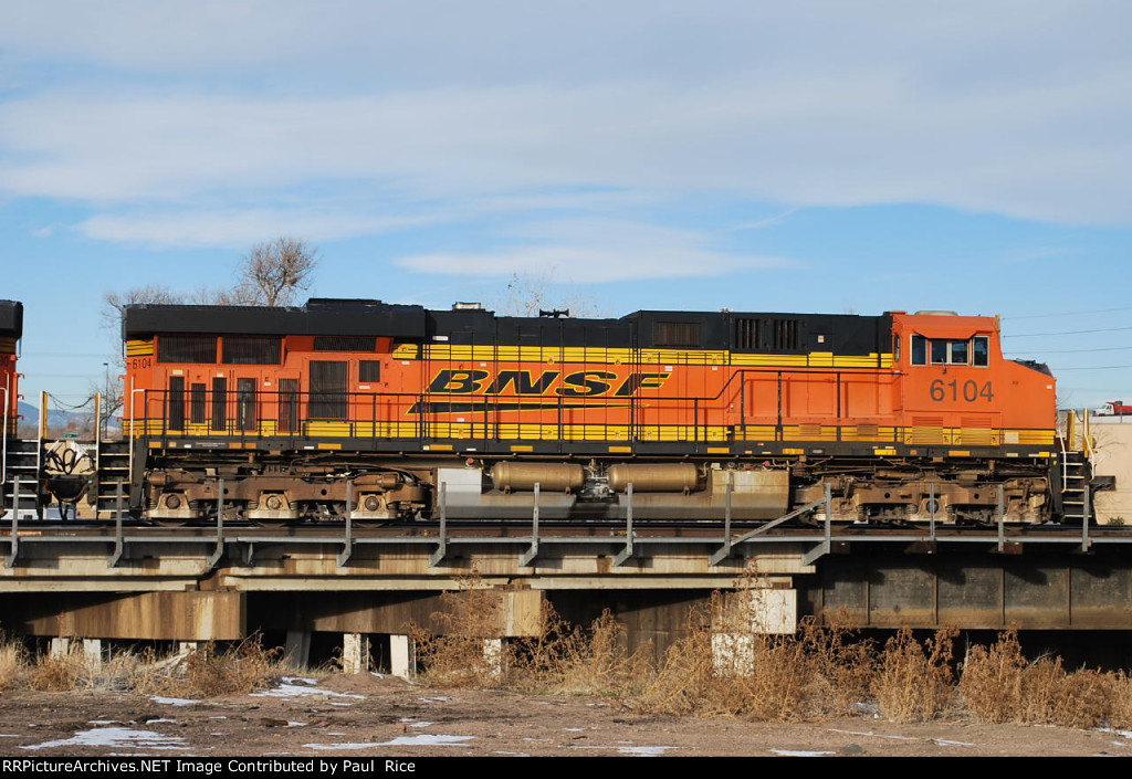 BNSF 6104